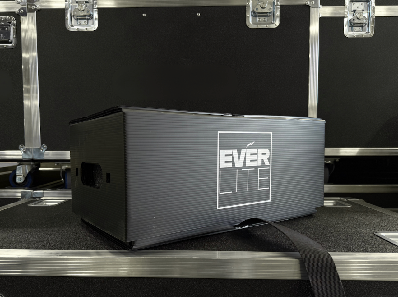 With EverLite Box, Calzone Revolutionizes Electronics Shipping