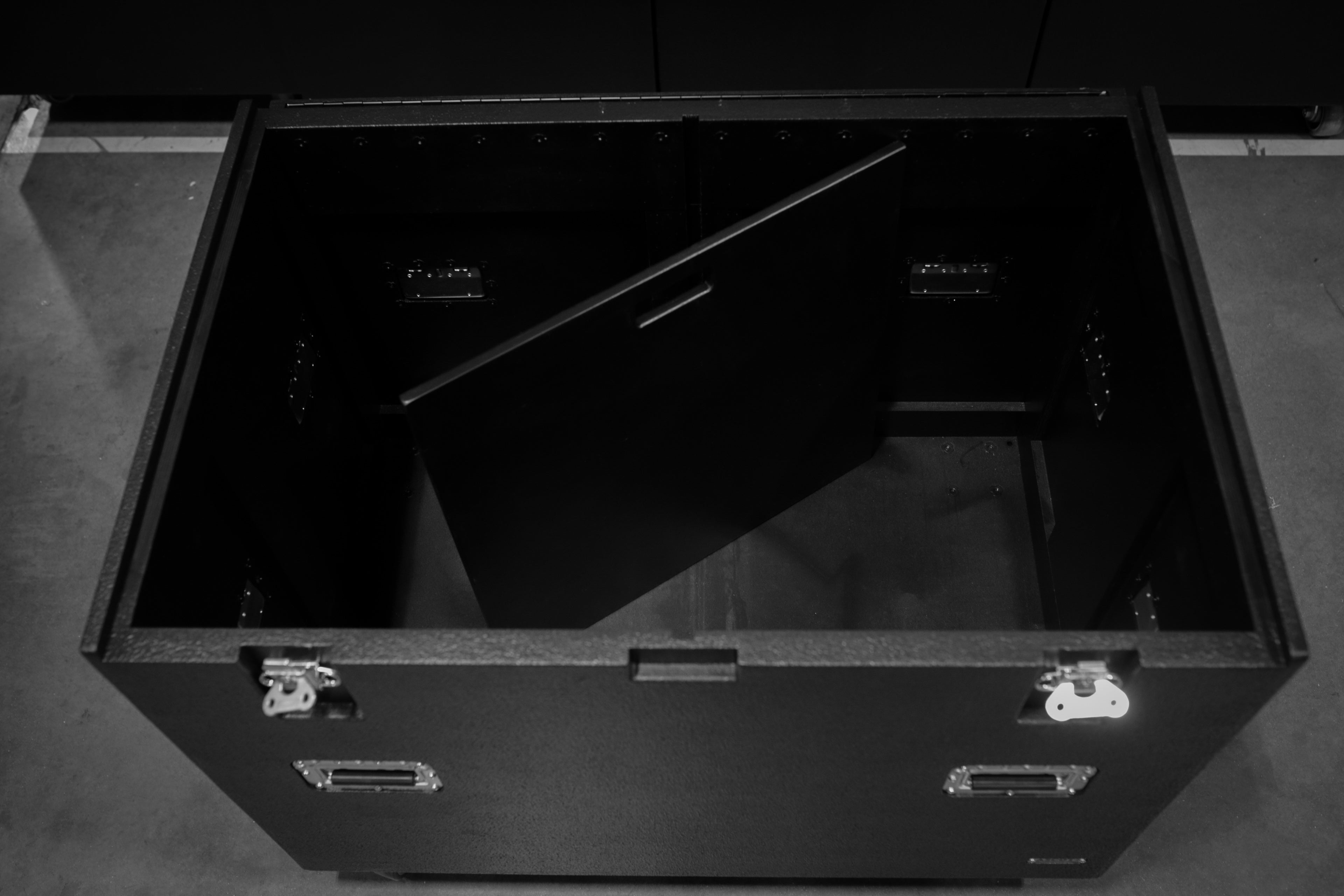 Calzone Strongbox Cases - Road Cases | Calzone & Anvil Case Co.